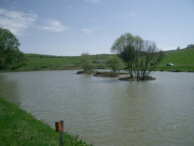 Panorámás építési telek horgásztó területén eladó! - Nézsa, vác - Telek