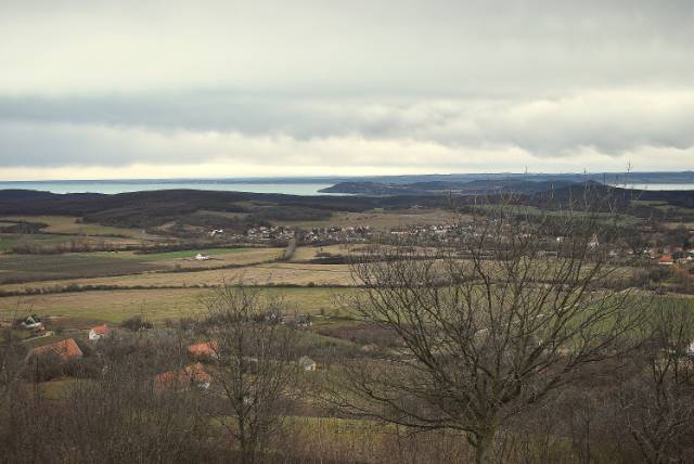 Totál panorámás beépíthető telek - Pécsely - Telek