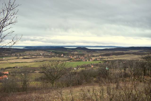 Totál panorámás beépíthető telek - Pécsely - Telek