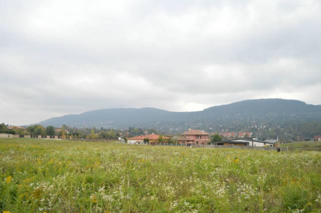 ÜRÖM - Panorámás építési telek ELADÓ - Üröm - Telek