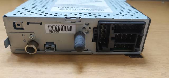Volvo CD Radio AM/FM MP3 USB adat kijelző+adat kommunikáció járművel ...