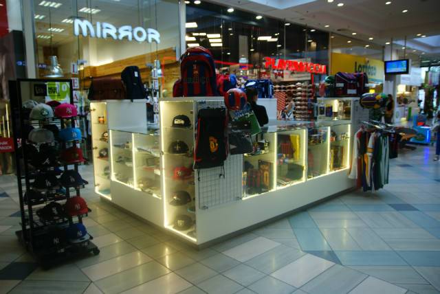 Árusító stand, vitrines pult (pláza stand) eladó - Budapest ...