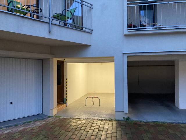 Belvárosban újszerű társasházban garázs eladó - Pécs, Belváros, Király ...