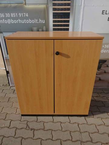 Középmagas, 2 ajtós szekrény eladó, használt irodabútor - Budapest XXII ...