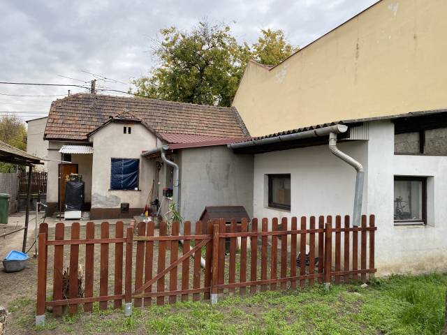 Alkalmi áron eladó a lehetőségek háza Kispesten nagy udvarral ...