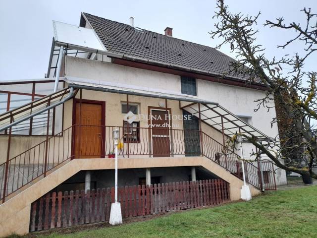 Dány-Szentkirályban dupla konfortos családi ház - Dány - Eladó ház, Lakás