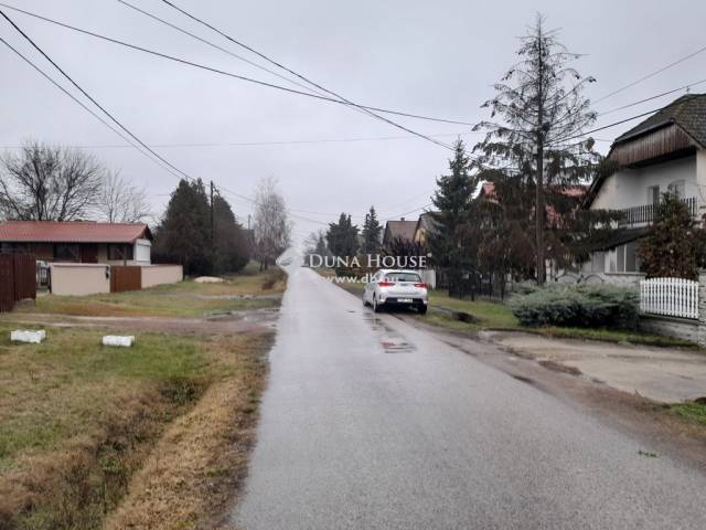 Dány-Szentkirályban dupla konfortos családi ház - Dány - Eladó ház, Lakás