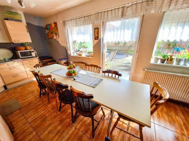 Eladó ház, Isaszeg - Isaszeg - Eladó ház, Lakás