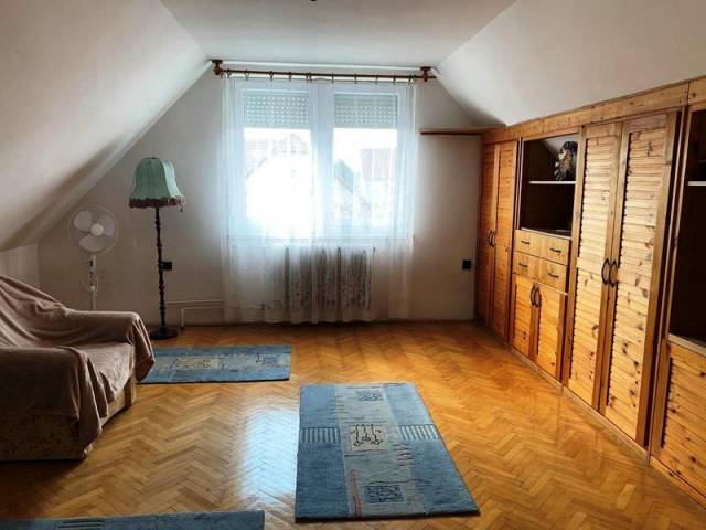 Veres Péter kerti, téglaépítésű ház eladó - Debrecen - Ház