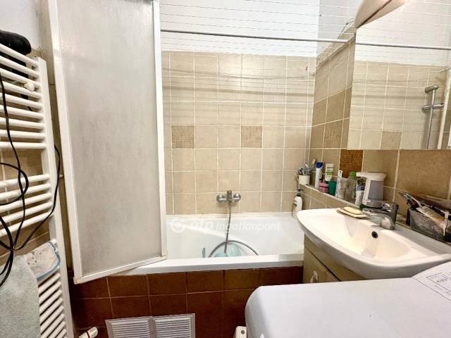 Eladó 56 m2-es panellakás Budapest XX. kerület, Eperjes utcai lakótelep ...