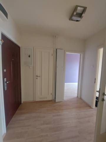 Kiadó 41 m2-es panellakás Pécs, Fejér Lipót utca - Pécs, Fejér Lipót ...