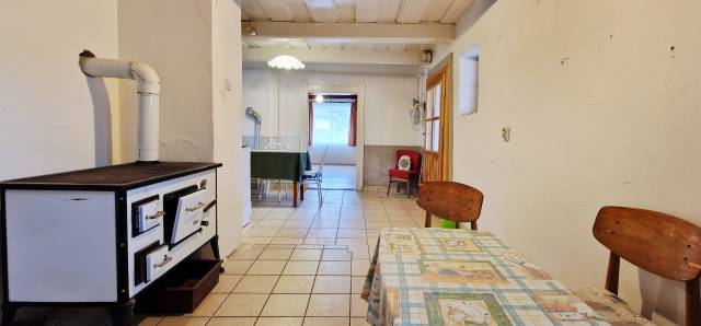 Eladó 51 m2-es családi ház Penc, Menyecskehegyi utca - Penc ...