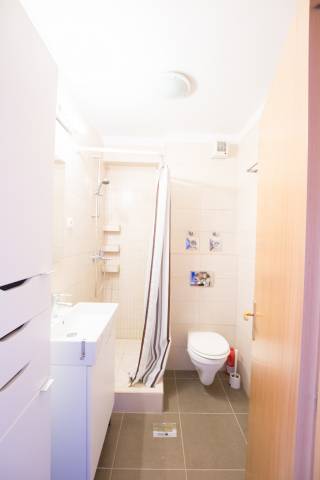 XIII.ker., Angelus-házban (Csángó utca) egyszobás lakás kiadó ...