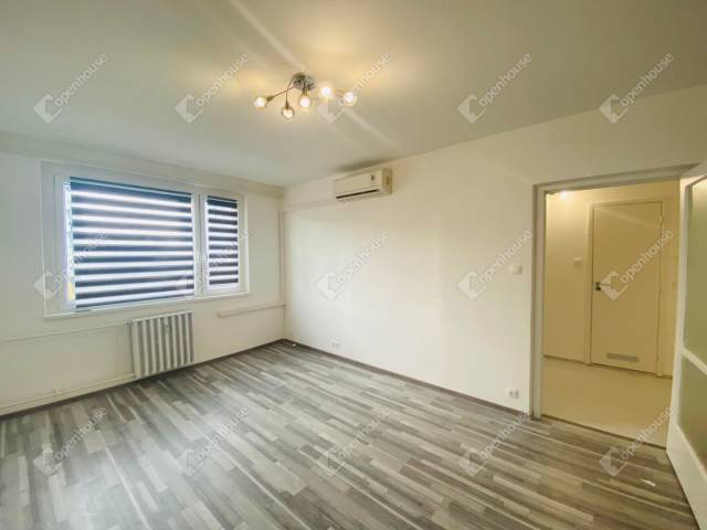 Eladó erkélyes panel lakás a Pille utcában!!!! - Szeged, Felsőváros ...