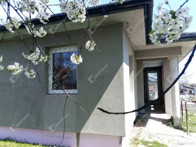 Virágzó családi kertes ház Siófok kertvárosában, Balatonkiliti - Siófok ...