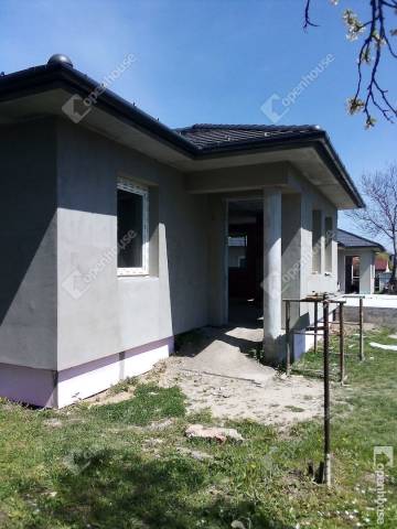 Virágzó családi kertes ház Siófok kertvárosában, Balatonkiliti - Siófok ...