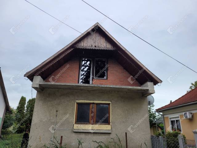 Eladó 108 nm-es Felújítandó Családi ház Berhida - Berhida - Eladó ház ...