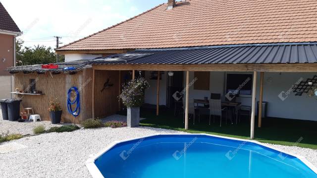 Csend, dÍszkert, medence, halastó, óriási terasz=nyugalom - Dunavarsány ...