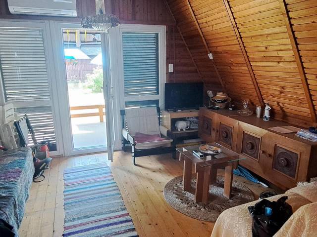 TOKAJ BODROG KÖZELÉBEN JÓ ÁLLAPOTÚ NYARALÓ ELADÓ! - Tokaj - Nyaraló