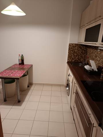 Nyíregyháza, Belváros szívében 1 szobás lakás, nagy loggiával eladó! - Nyíregyháza - Ház