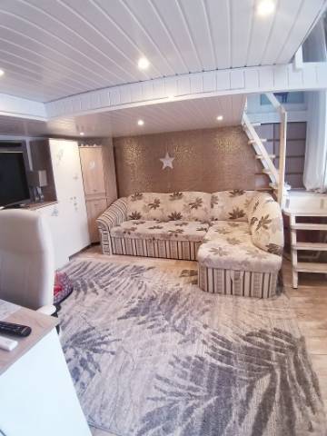 Újpesten eladó egy 30 nm-s , teljes körűen felújított panel lakás ...