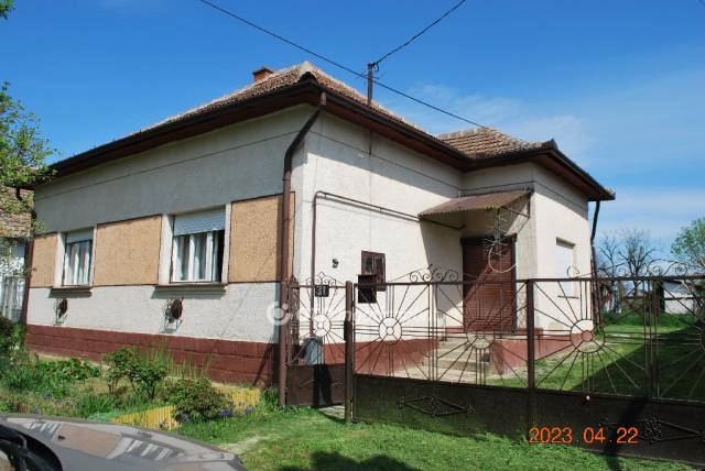 Eladó Ház, Tiszaörs - Tiszaörs - Eladó ház, Lakás