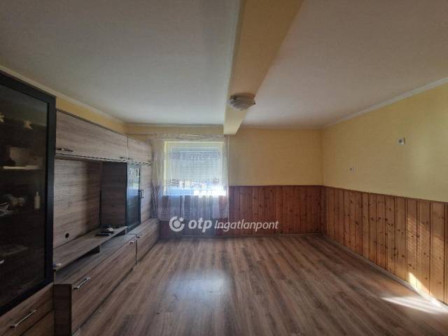 Eladó Ház, Karcag - Karcag, Széchenyi István sugárút - Eladó ház, Lakás