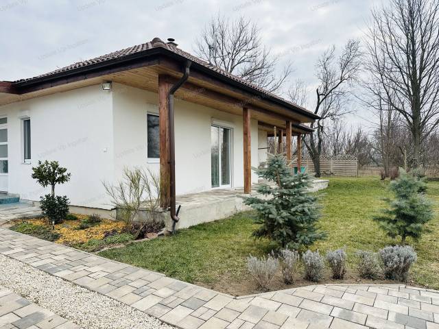 SIÓFOKON ,ÚJ ÉPÍTÉSŰ CSALÁDI HÁZ ELADÓ! - Siófok, Balatonkiliti ...