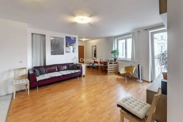 Eladó Lakás, Budapest 8. ker. - Budapest VIII. kerület, Salétrom utca - Ház