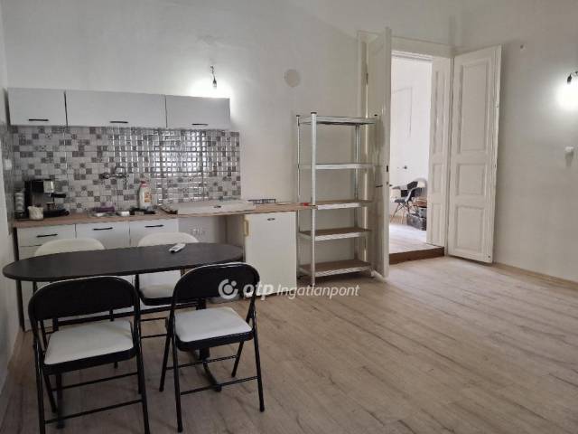 Eladó belváros közeli lakás, Gyula - Gyula, Kálvin utca - Tégla lakás