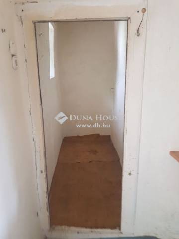 Felújítandó ház a Fundoklia-völgy mellett - Érd - Ház