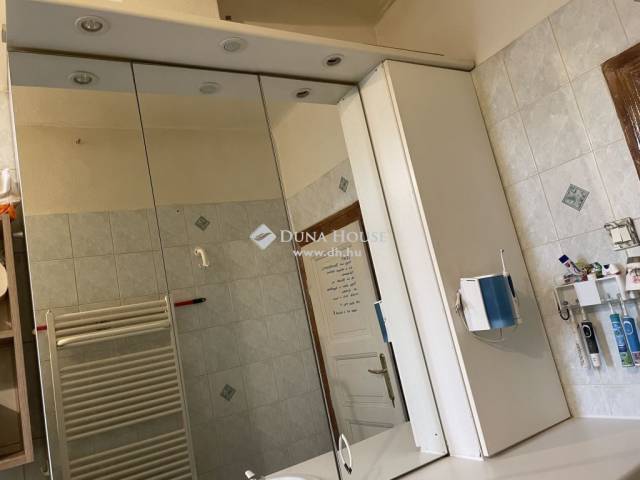 Eladó lakás, Budapest 3. ker. - Budapest III. kerület - Eladó ház, Lakás