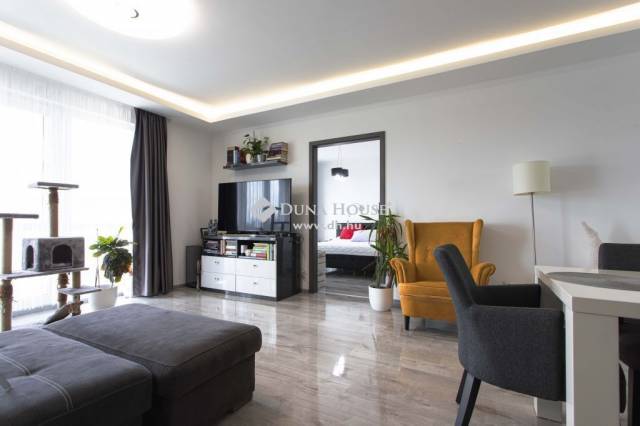 Eladó nagy teraszos modern penthouse Győr - Nádorváros - Győr - Tégla lakás