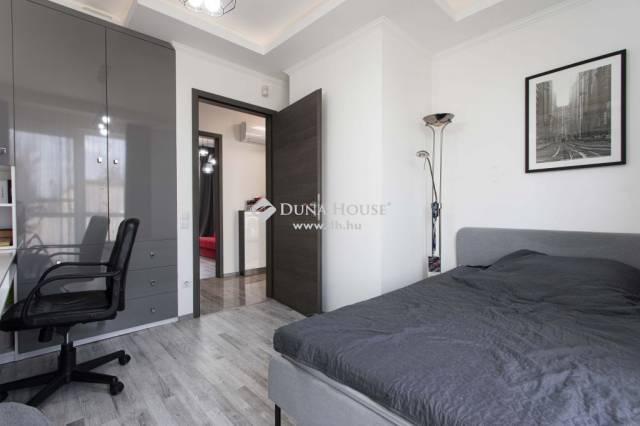 Eladó nagy teraszos modern penthouse Győr - Nádorváros - Győr - Tégla lakás