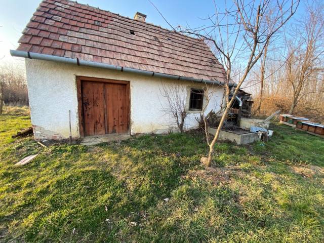 Zala megye Garaboncon 4717 nm rét és erdős terület kis épülettel eladó ...