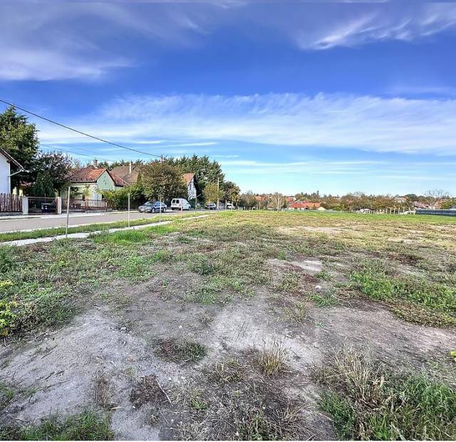 Eladó 1002 m2-es telek Budapest XVI. kerület, Rákosszentmihály ...