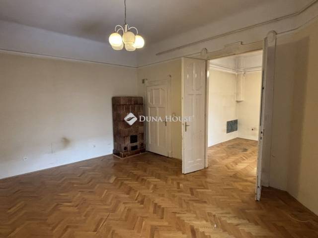 Eladó lakás, Budapest 7. ker. - Budapest VII. kerület - Tégla lakás