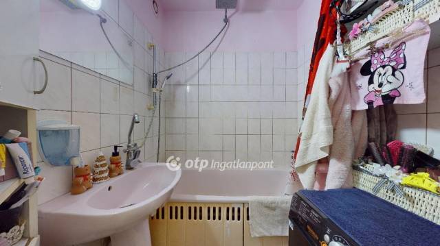 Eladó Lakás, Miskolc - Miskolc, Corvin utca - Panel lakás