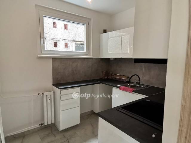 Eladó Lakás, Budapest 4. ker. - Budapest IV. kerület, Újpest - Panel lakás