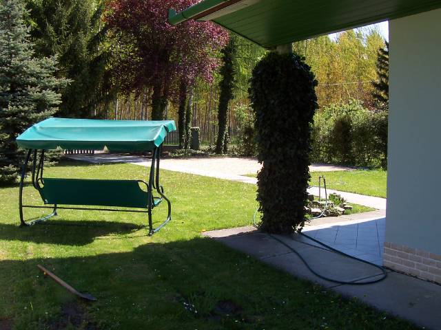 Szarvason iker Körös-parti nyaraló eladó megosztva is egyidőben ...