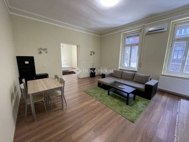 Eladó lakás, Budapest 7. ker. - Budapest VII. kerület - Tégla lakás