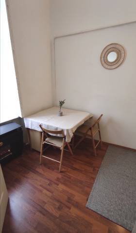 Corvin negyedben 2 kis szobás felújitott lakás eladó - Budapest VIII ...